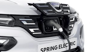 Moment istoric pentru Dacia: a fost prezentat Spring, primul model ...