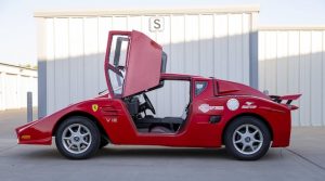 O replică nereușită a lui Ferrari Enzo