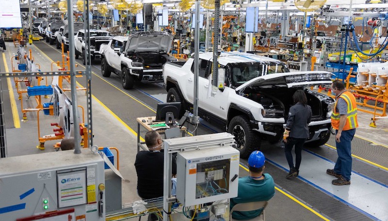 Gigantul General Motors, detronat de Toyota, pe propriul teren, în 2021!