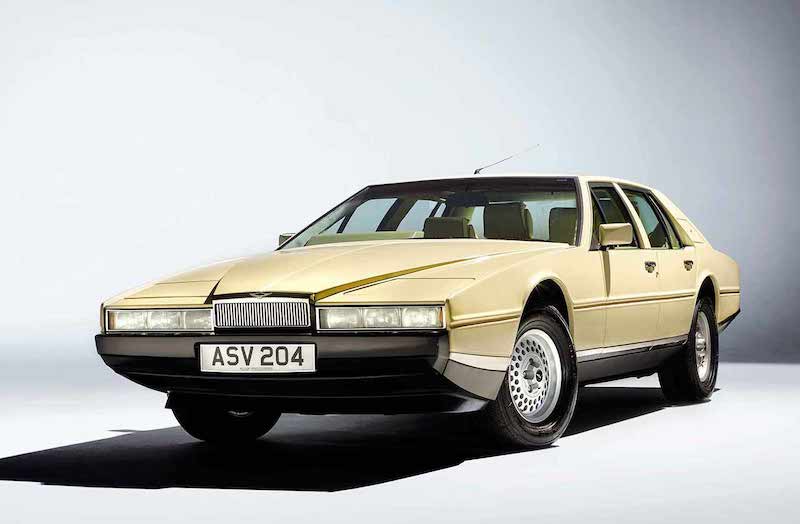 Aston Martin Lagonda (1974). Primul automobil cu instrumentar digital ...