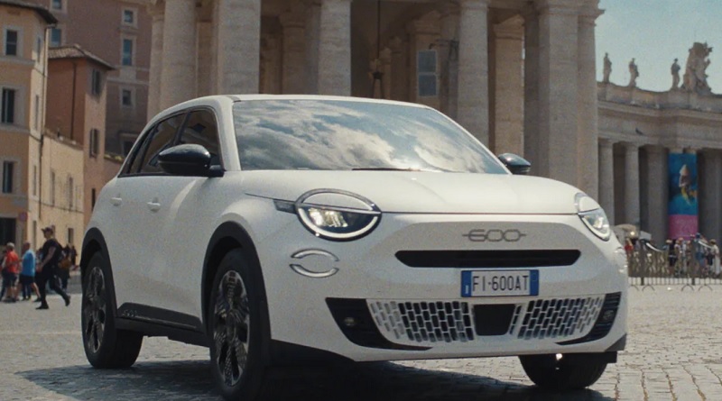 Fiat 600. Primele imagini cu noul crossover electric